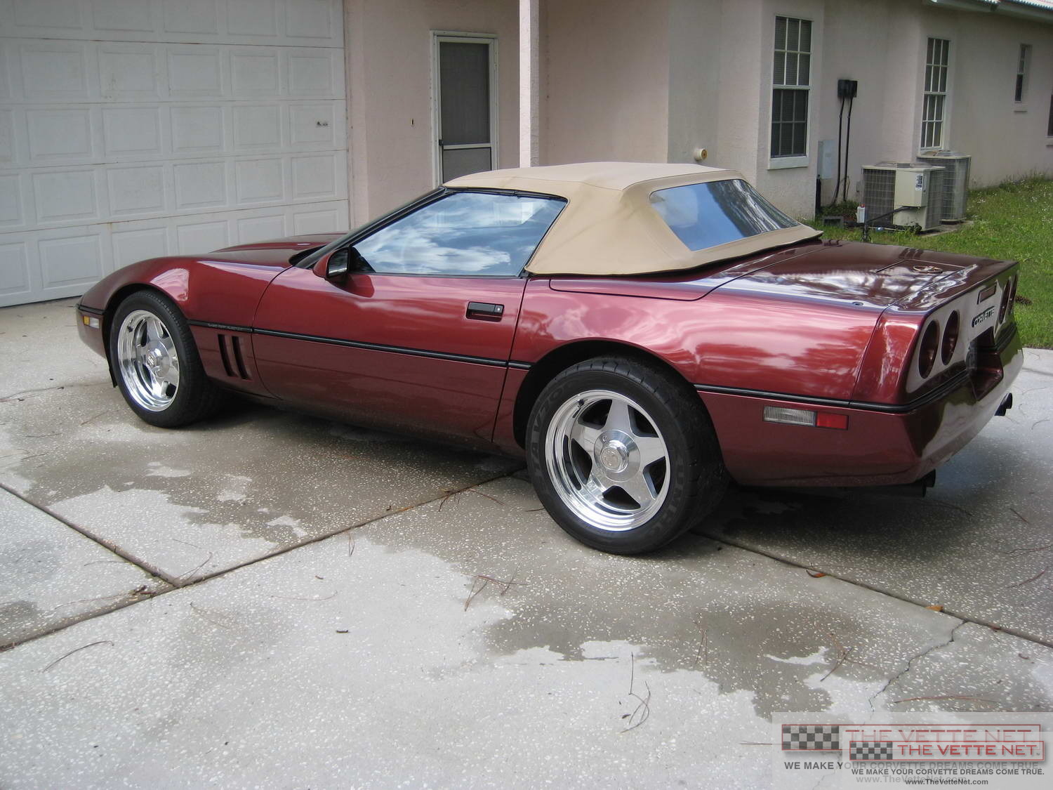 TheVetteNet.com - 1987 Corvette Convertible Dark Red Metallic