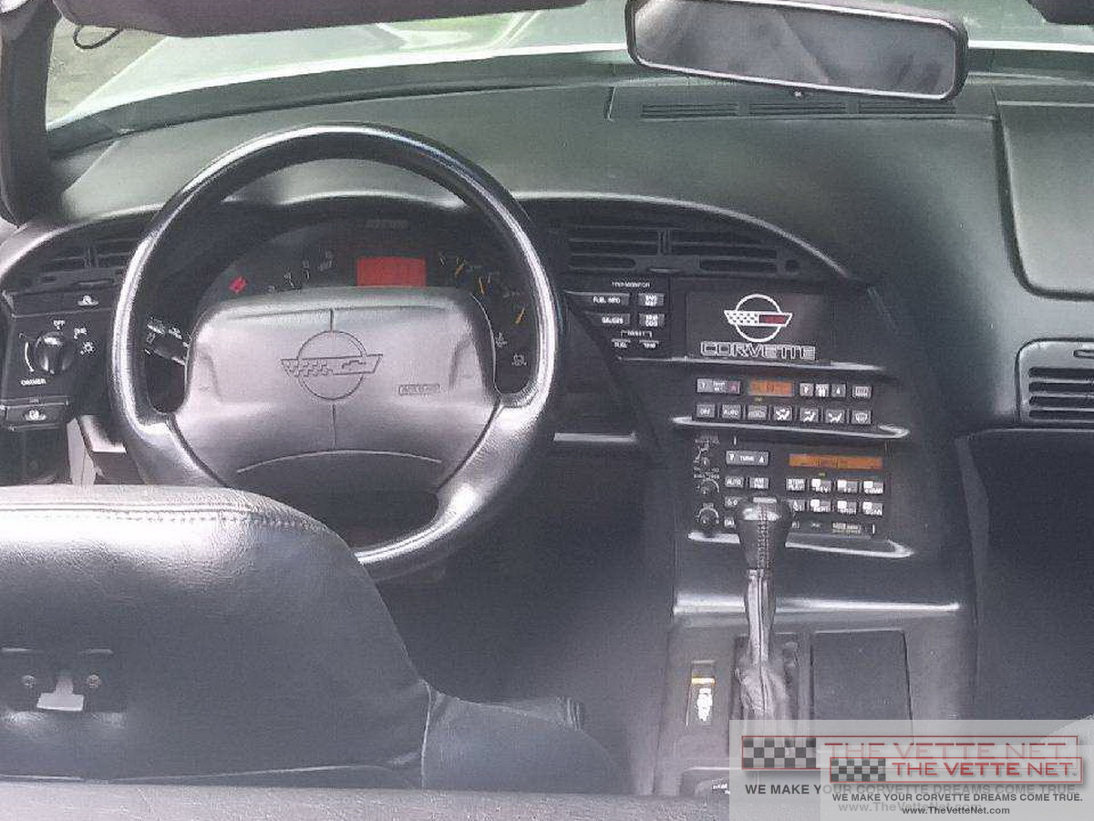 TheVetteNet.com - 1996 Corvette Convertible Sebring Silver